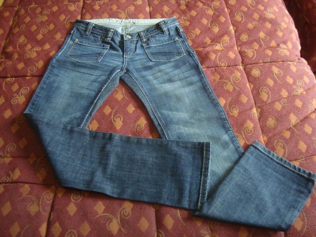 Fenomenalne ZERO jeans farmerke