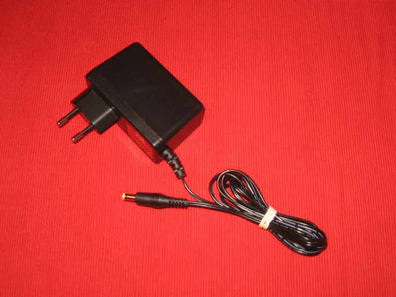 Adapter 15V 1,5A