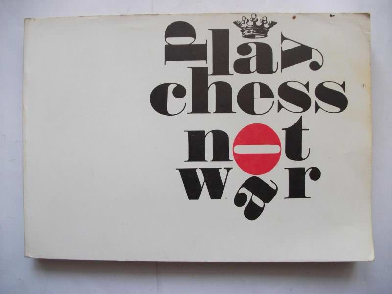 PLAY CHESS NOT WAR katalog karikatura