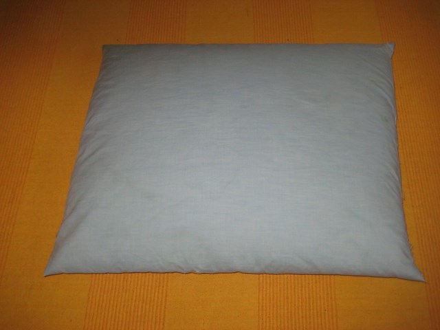 jastuci punjeni paperjem iz Ceske