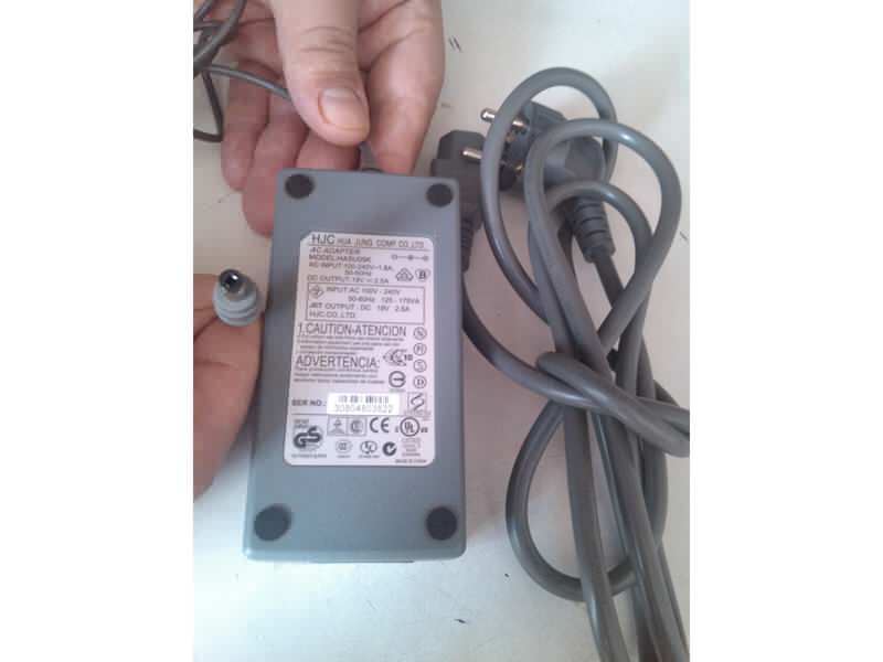 punjac ac adapter hjc model hasu05k ispr,sa slika