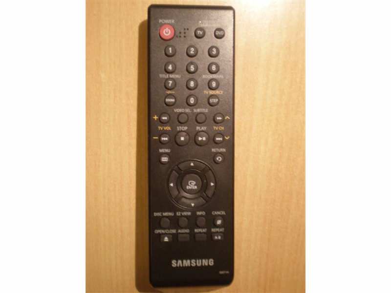 Samsung 2 in 1 daljinski upravljač za TV i DVD