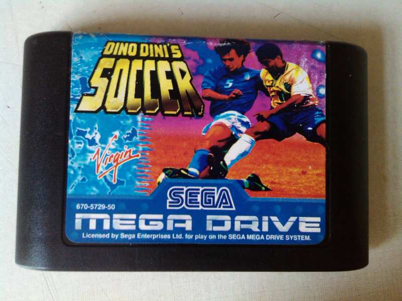 sega. igrica dino dini,s SOCCER ispravna sa slika