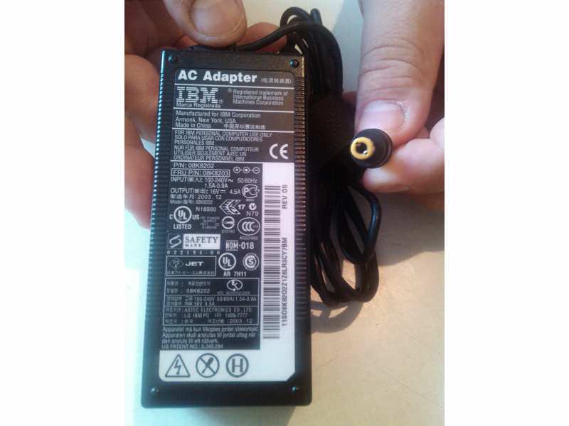 punjac ac adapter ibm laptop p/n08k8202   ispr sa slike