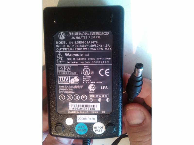 punjac AC Adapter li shin LSE9901A2070 laptop sa slika