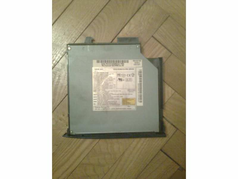 DVD za FS Amilo D7820