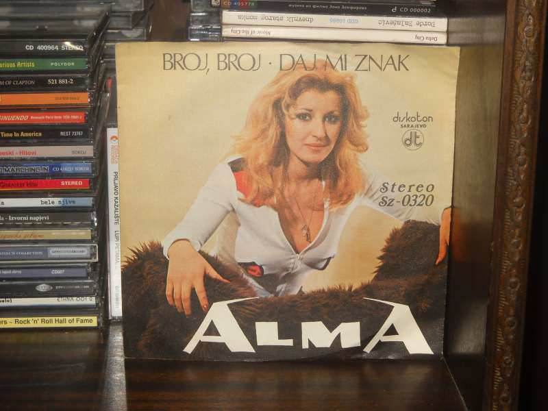 Alma Ekmečić - Broj, Broj / Daj Mi Znak