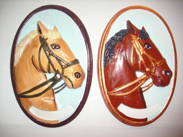 Gipsana slika za zid- Glava konja