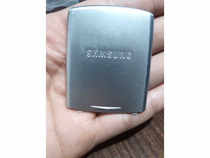 samsung sgh u700 poklopac baterije stanje sa slika