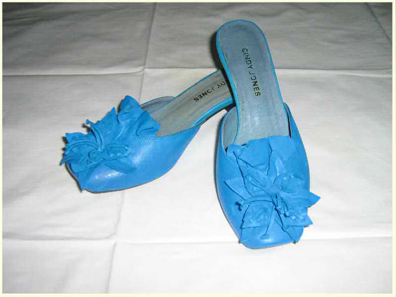 Plave Kozne papuce na stiklu broj 35 / 23cm