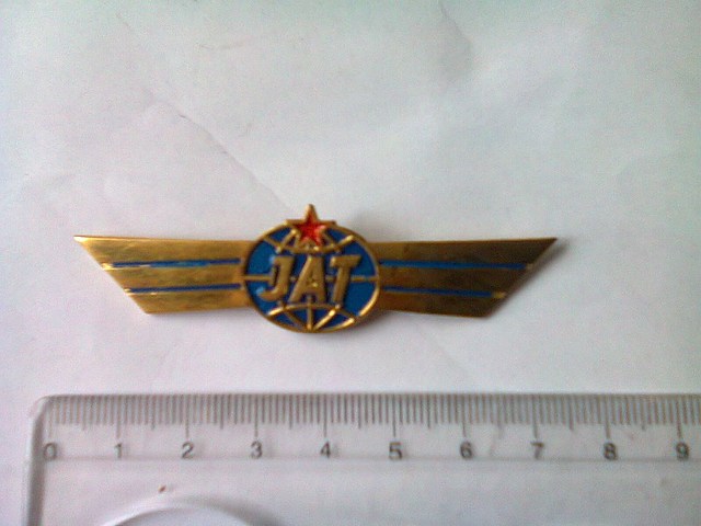 oznaka JAT za kapu pilota iz sedamdesetih