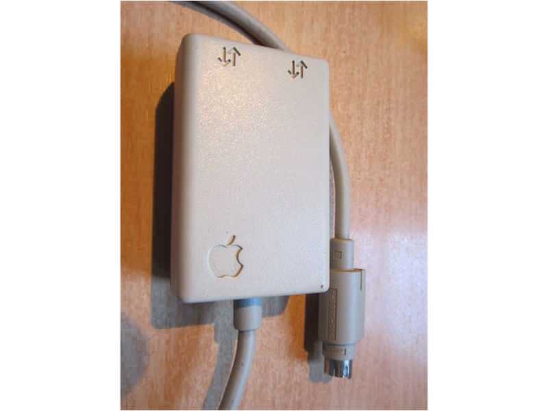 Apple 590-0565-A Mini Din Localtalk Adapter