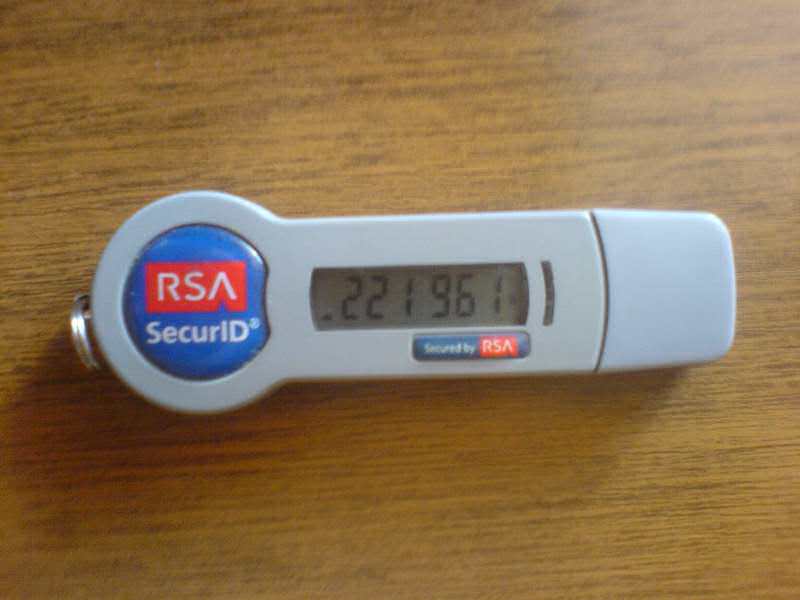RSA SecurID USB stik sa zasticen sifrom