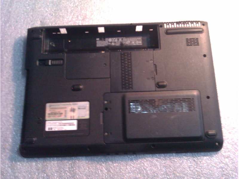 DONJA PLASTIKA KUCISTA ZA HP PAVILION DV2700