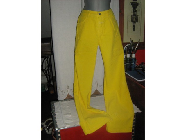 pantalone -sitan somot-  40- CLOSED-orig-nove.