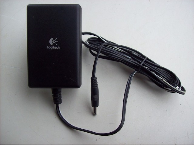 Logitech adapter  5.8 volti - 1 Amper