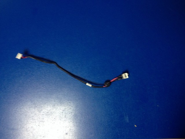 LENOVO G550 - Kabel punjenja sa konektorom.