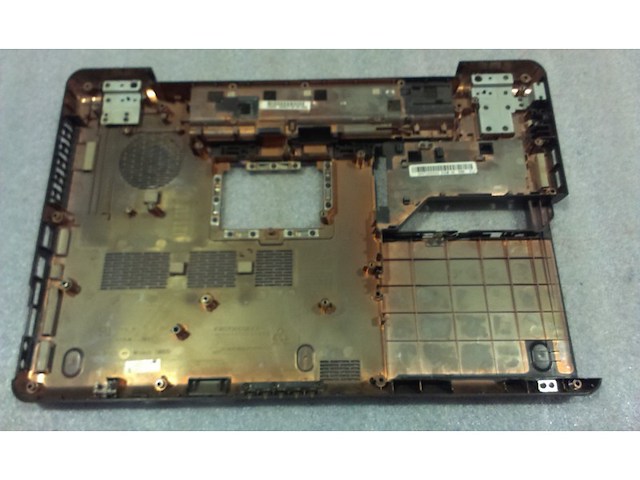 DONJA PLASTIKA KUCISTA ZA Toshiba satellite L500