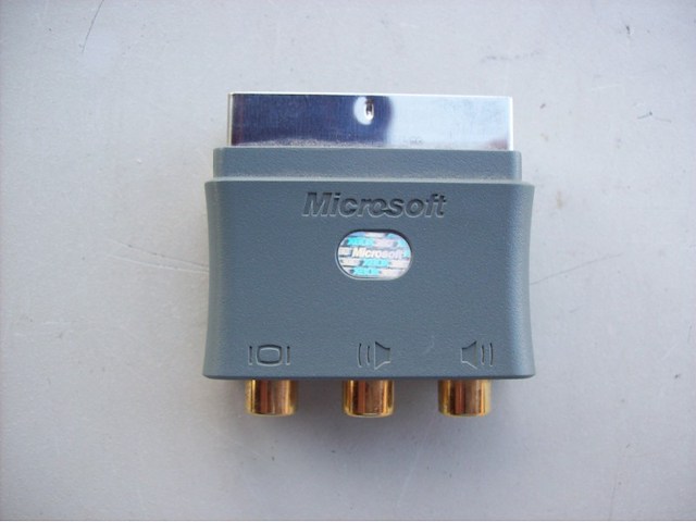 Xbox  360  Scart - cinc adapter