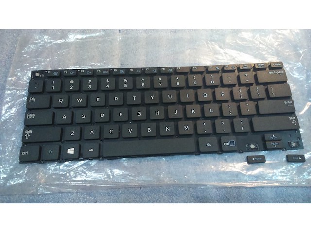 TASTATURA ZA Samsung NP535U3C NP540U3C A01 A01DE 540U3C