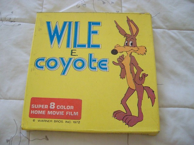 Wile E. Coyote crtani film na traci - Super 8