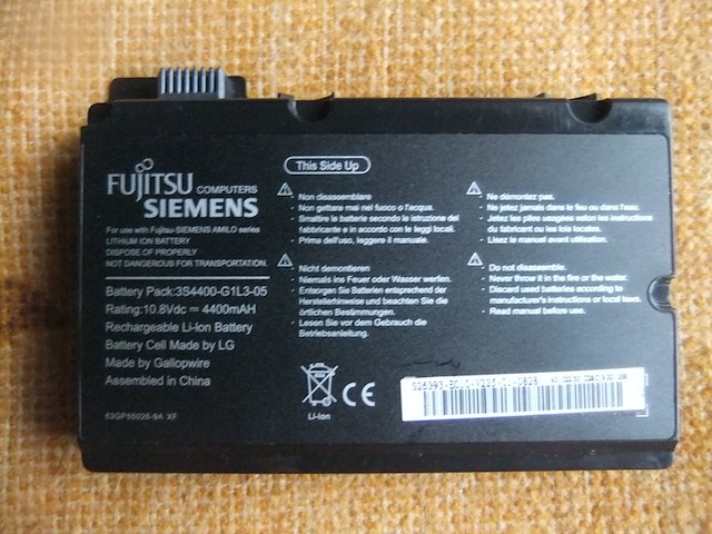 Fujitsu baterija 10.8V 4400 mAh ORIGINAL