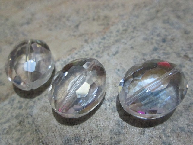 Kristal 16x12mm oval providni