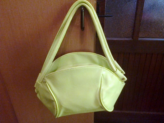 torbica atraktivna zelena