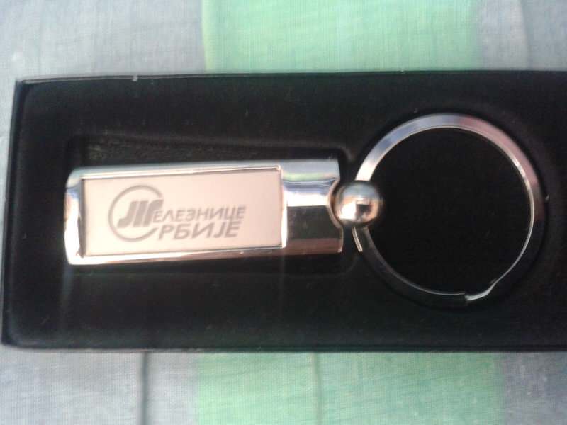 Privezak za kljuceve - elegantni, metalni