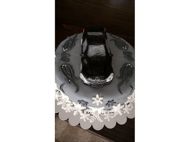 ukrasi za torte automobil