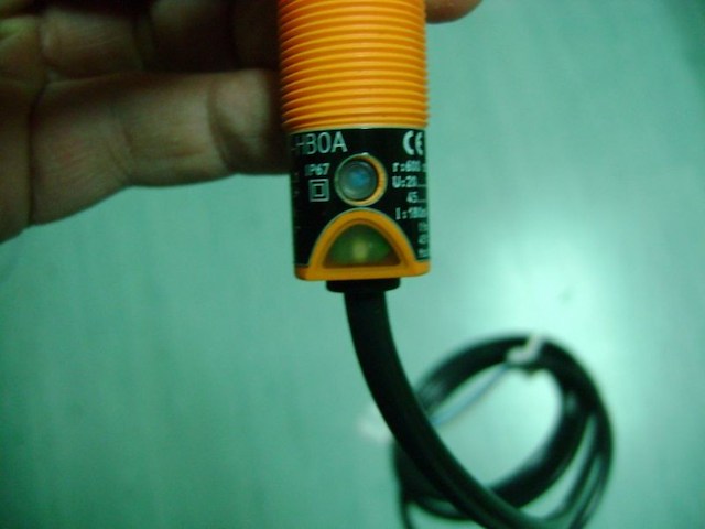 Opticki senzor IFM OG0034
